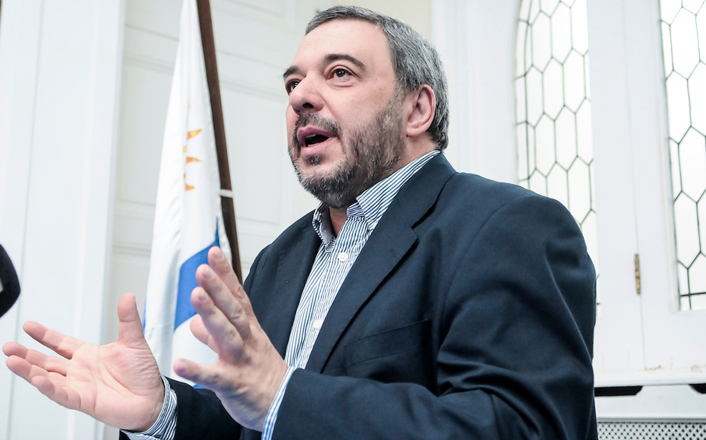 El senador del Frente Amplio Mario Bergara se mostró partidario a ...