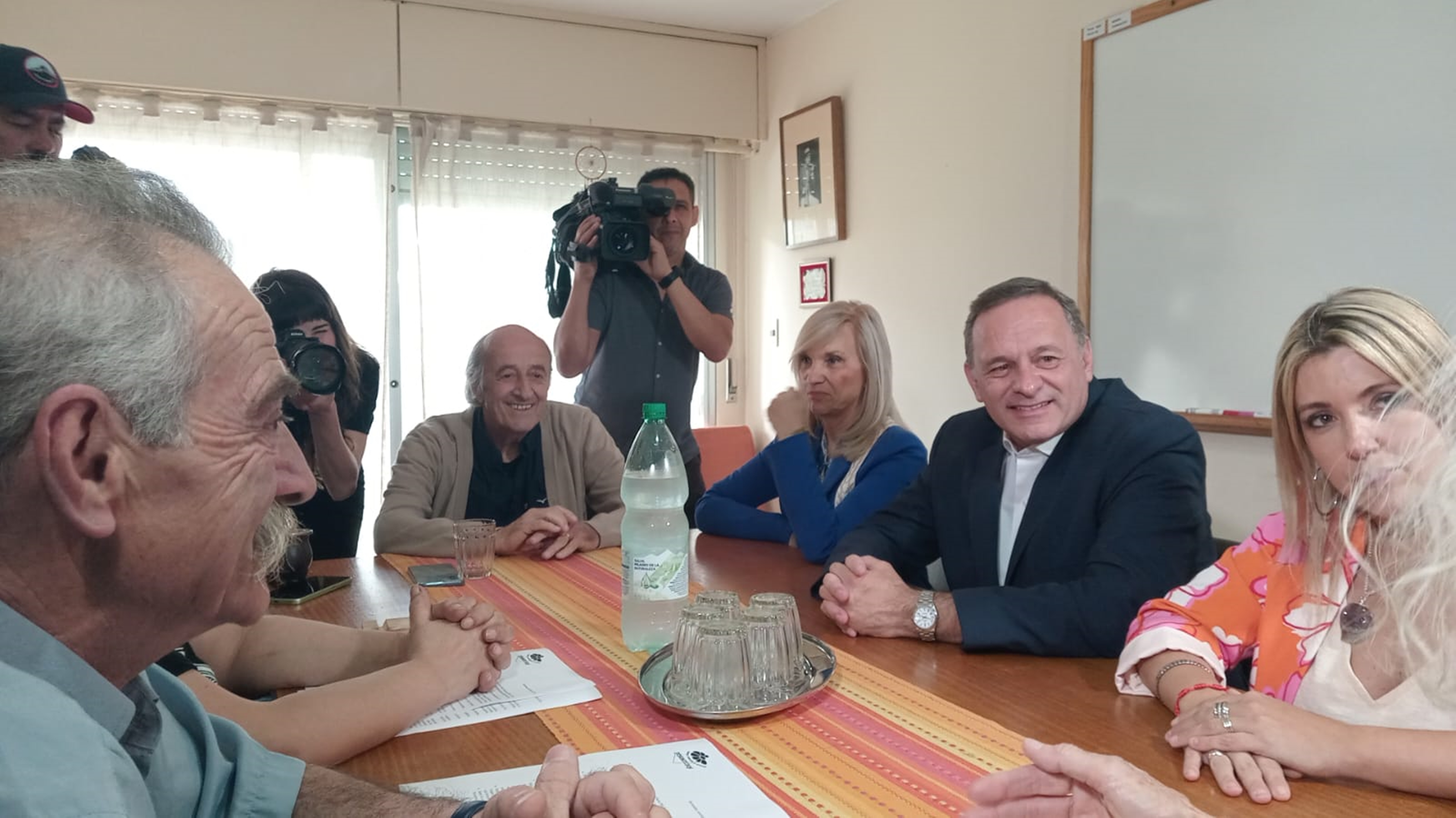 Delgado: "El Gobierno dio la orden a los militares que entreguen toda ...