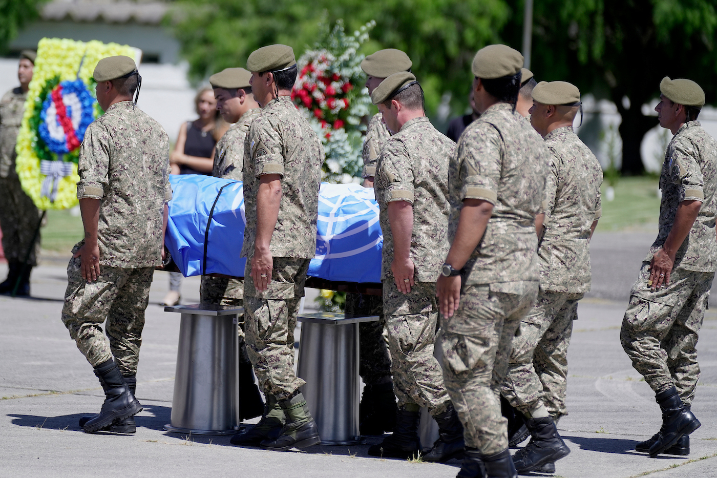 Fueron inhumados en Santa Clara de Olimar, los restos del soldado de ...