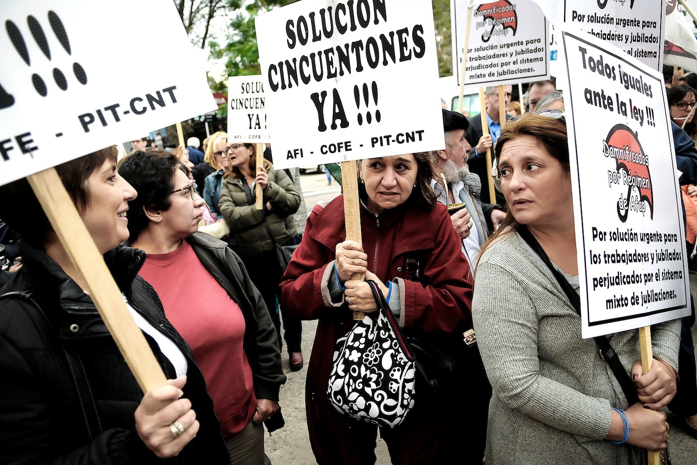 El grupo denominado "Cincuentones" continúa con la puja por eliminar el ...