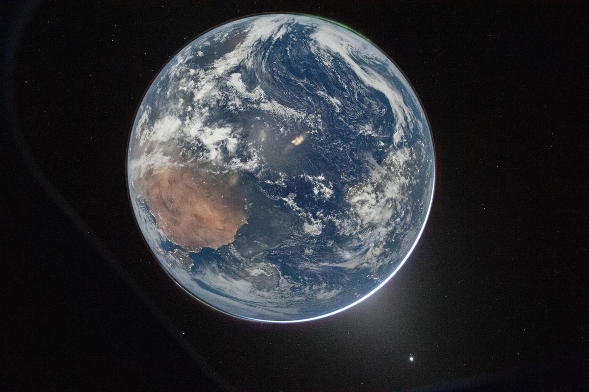 La NASA publica las primeras imágenes de la Tierra tomadas en la misión ...
