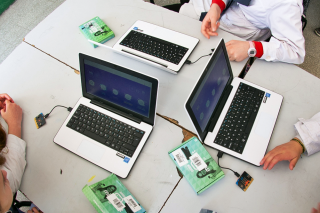 Plan Ceibal destinará 157.000 dispositivos nuevos a educación primaria y media en 2022.