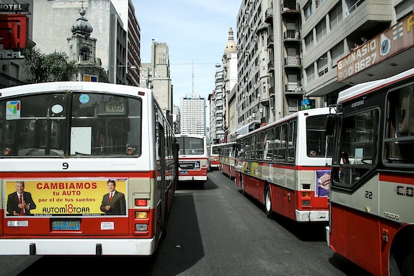 Línea 402 acorta recorrido y aumenta frecuencia desde el 1º de agosto