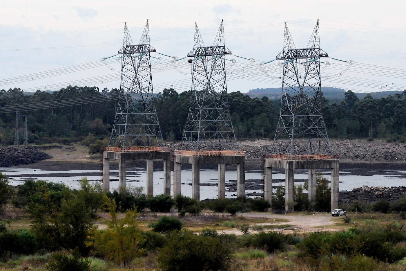 UTE negocia compra de energía eléctrica a Brasil