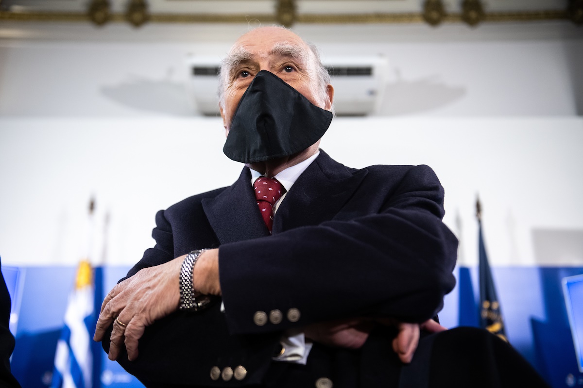 El ex presidente Julio Maria Sanguinetti criticó al F.A diciendo ... El ex presidente Julio Maria Sanguinetti criticó al F.A diciendo ...