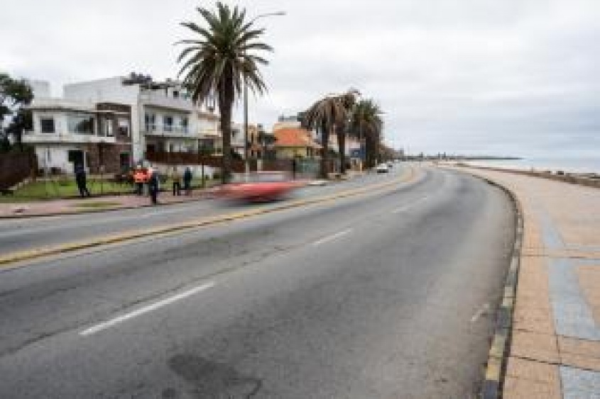 Iniciaron las obras previstas para la curva de la rambla donde ...